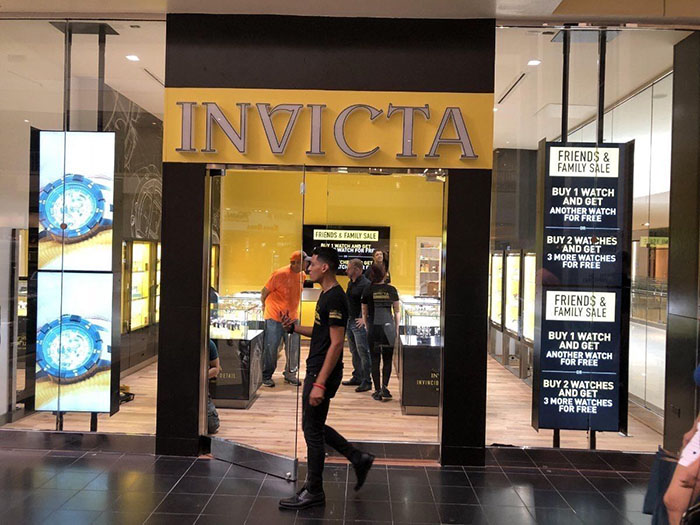 Invicta améliore l'expérience en magasin avec l'affichage dynamique